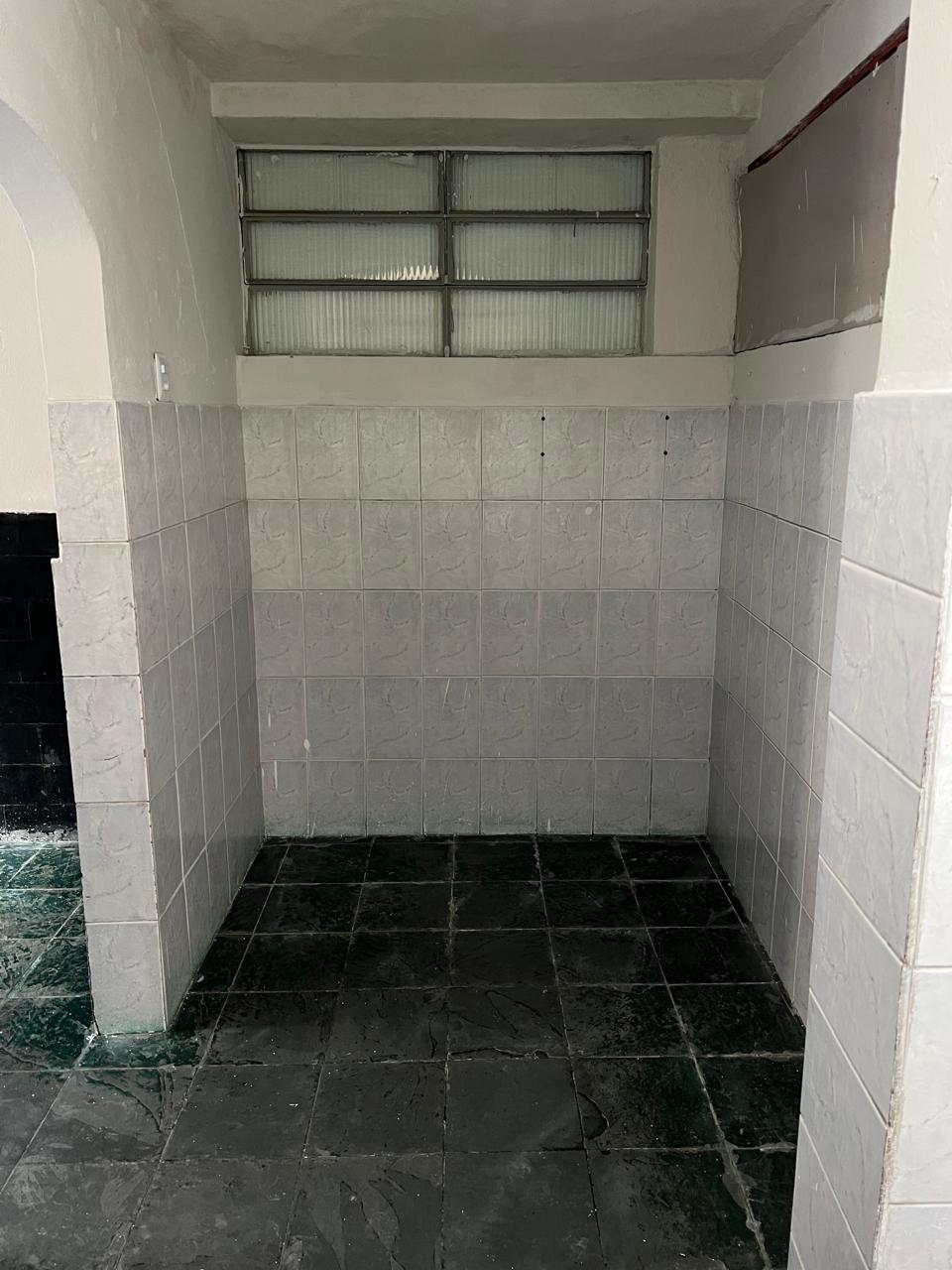 CASA COM SALA, QUARTO SUÍTE, BANHEIRO SUÍTE, COZINHA, LAVANDERIA E ...